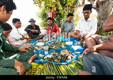 Koh Pou (also Koh Pos or Koh Pau) island near Rabbit Island and ...