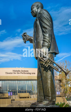 Statue of Louis Armstrong "satchmo" with the Mahalia Jackson Theatre in ...