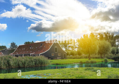 Traditional dutch farmhouse Stock Photo - Alamy
