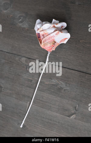 Flower of banknotes Stock Photo - Alamy