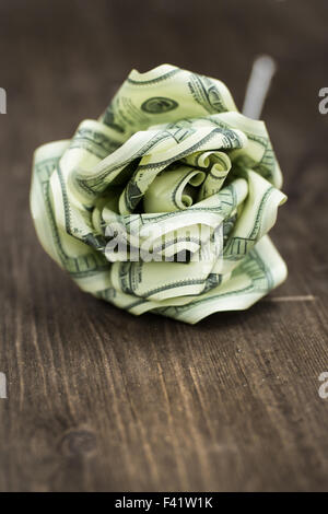 Flower of banknotes Stock Photo - Alamy