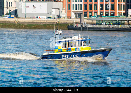 Metropolitan Police Marine Policing Unit launch Gabriel Franks II on ...