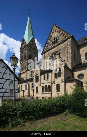 Katholische Pfarrkirche Sankt Martinus in Herten-Westerholt, Ruhrgebiet ...