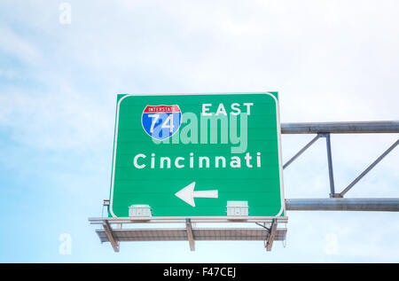 Road sign to Cincinnati at the interstate highway Stock Photo - Alamy