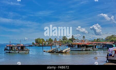 Fishing boats in the harbor of Alotau, Papua New Guinea Stock Photo - Alamy