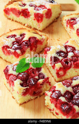 raspberry sponge cake slices Stock Photo - Alamy