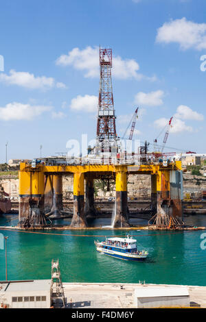 The dockyards of Malta near the Three Cities at the Grand Harbor ...