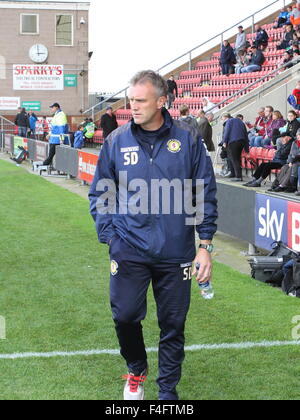 Crewe Alexandra manager Steve Davis Stock Photo - Alamy