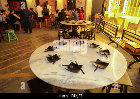A chinese food restaurant at Puchong Setiawalk food court in Malaysia ...