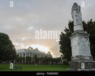 Memorial Statue, Pakaitore, Whanganui, New Zealand Stock Photo - Alamy