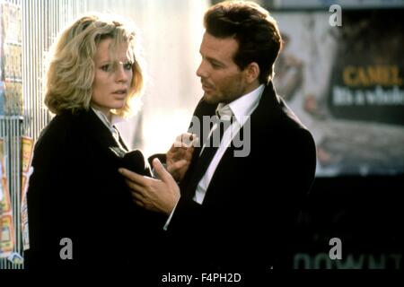 ROURKE,BASINGER, NINE 1/2 WEEKS, 1986 Stock Photo - Alamy