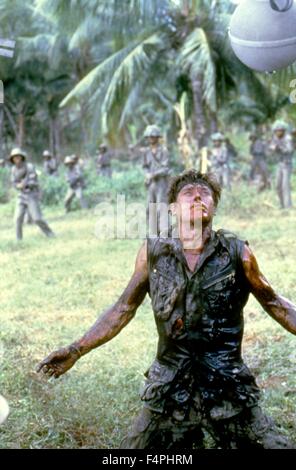 PLATOON -1986 WILLEM DAFOE Stock Photo, Royalty Free Image: 29152801 ...