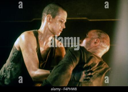 Sigourney Weaver and Danny Webb / Alien 3 / 1991 directed by David ...