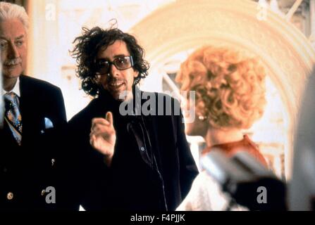 On the set, Tim Burton / Mars Attacks ! / 1996 directed by Tim Burton ...