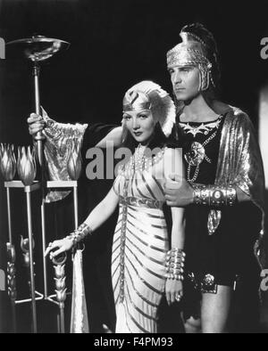 CLAUDETTE COLBERT as Cleopatra and HENRY WILCOXON as Marc Antony in CLEOPATRA 1934 director ...