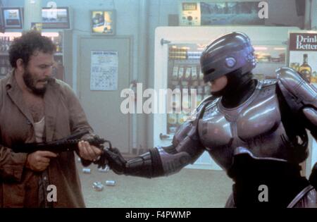 ROBOCOP -1987 PETER WELLER Stock Photo - Alamy