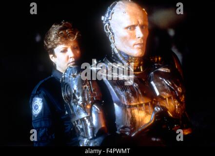 ROBOCOP -1987 PETER WELLER Stock Photo - Alamy
