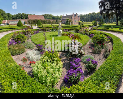 Netherlands, Europe, Holland, Uithuizen, Groningen, castle, field ...