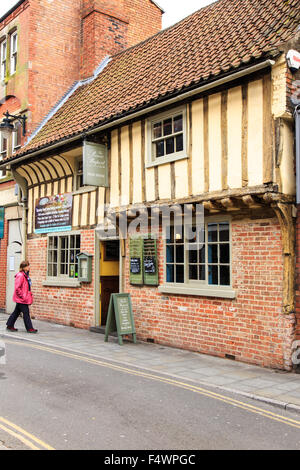 The Prince Rupert pub Newark on Trent Nottinghamshire UK Stock Photo ...