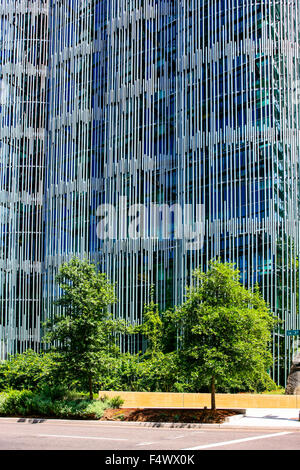 The Edith Green-Wendall Wyatt Federal building Skyscraper on Madison ...