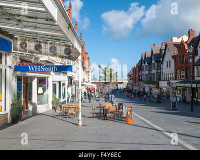 Colwyn Bay town centre looking up Station Road to the NatWest Bank ...