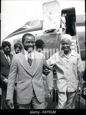 Tanzania, Dar es Salaam, Samora avenue, street scene, department store ...