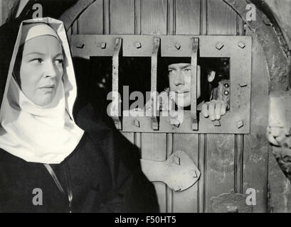 The actors Richard Greene and Sarah Branch in a scene from the movie ...