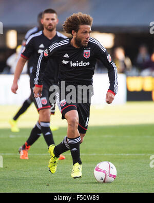 D.C. United midfielder Nick DeLeon (14) congratulates teammate Chris ...