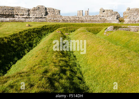 Defensive Ditches at Richborough Roman Fort, Kent, UK Stock Photo - Alamy