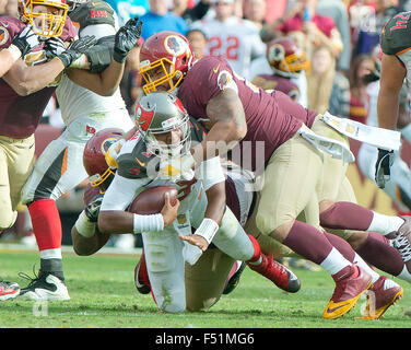 Tampa Bay Buccaneers defensive end Pat O'Connor (79) sprints down the ...