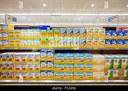 Liverpool Aldi in East Prescot grand re-opening. Interior of the store ...