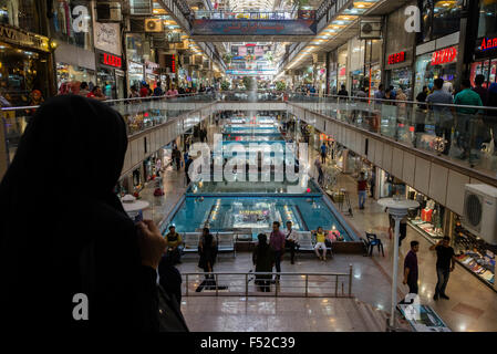 Shopping centre in Tehran, Iran Stock Photo - Alamy