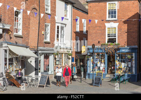 Shopping in Castle square Ludlow, Shropshire, England Stock Photo - Alamy