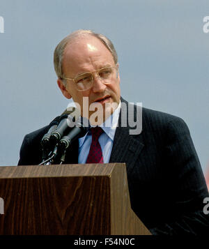 Secretary of Defense Richard B. Cheney delivers the keynote address as ...