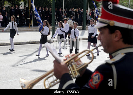 Athens, Greece. 28th Oct, 2015. A boy watches the 'Oxi Day' parade in ...
