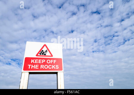 Keep off the rocks sign Stock Photo - Alamy