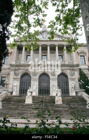 Facade of the Spanish National Library Stock Photo - Alamy
