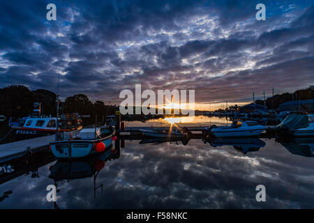 Spectacular sunrise from Exchequer Quay in Penryn, Cornwall, UK Stock ...