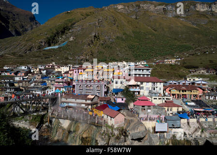 Badrinath Temple in the Himalayas, Badrinath, Uttarakhand, India Stock ...