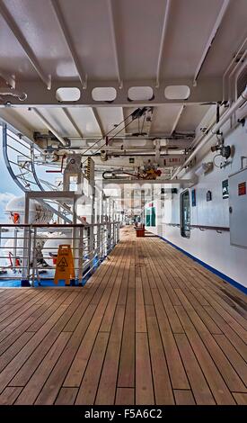 Side view of cruise ship liner Eurodam from Rotterdam Stock Photo - Alamy