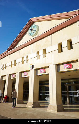 The Marne-La-Vallee railway station at Disneyland Paris in France Stock ...