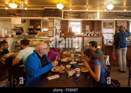 The Cafe on Main, Main Street, Stowe, Vermont USA Stock Photo - Alamy