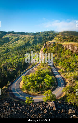 Rowena curves, Historic Columbia River Highway, Columbia River Gorge ...