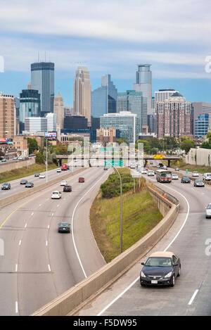 INTERSTATE 35W DOWNTOWN SKYLINE MINNEAPOLIS MINNESOTA USA Stock Photo ...