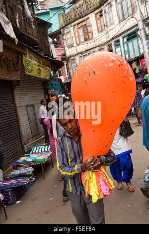 Lower Bazaar, The Mall, Shimla (Simla), Himachal Pradesh, India, Asia ...