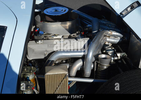 The Engine in a Ford GT40 car Stock Photo: 89468405 - Alamy