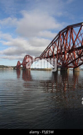 Inchgarvie Forth Rail Bridge Stock Photo - Alamy