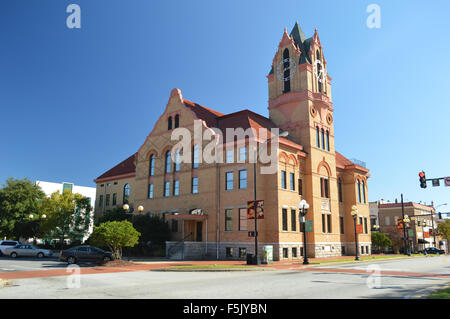 The old Anderson County Courthouse built in 1898 in Anderson, South ...