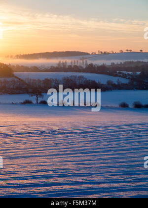 Winter sunrise over the fields surrounding Calverton in Nottinghamshire ...
