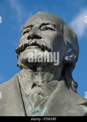 The Jesse Boot statue at Highfields Park in Nottingham, Nottinghamshire ...